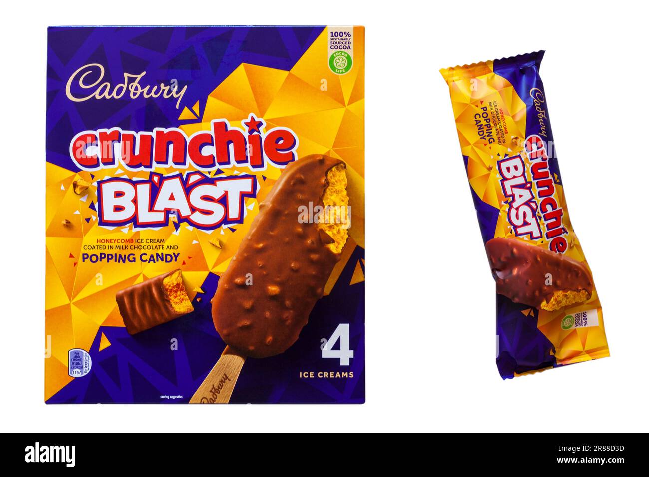 Boîte de crèmes glacées Cadbury Crunchie Blast icecreams isolé sur fond ...