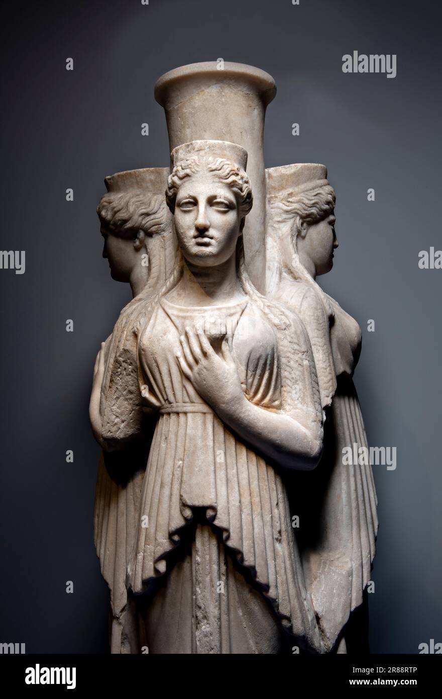 Hecate goddess Banque de photographies et d’images à haute résolution ...