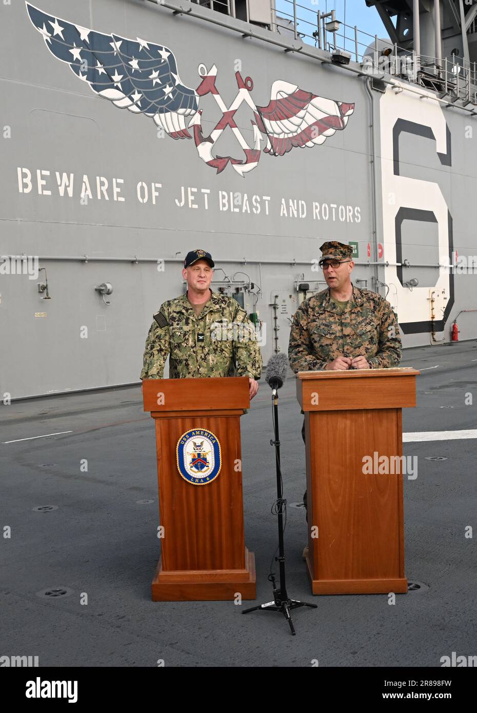Brisbane, Australie. 20th juin 2023. Capitaine Shockey Snyder (à gauche ...