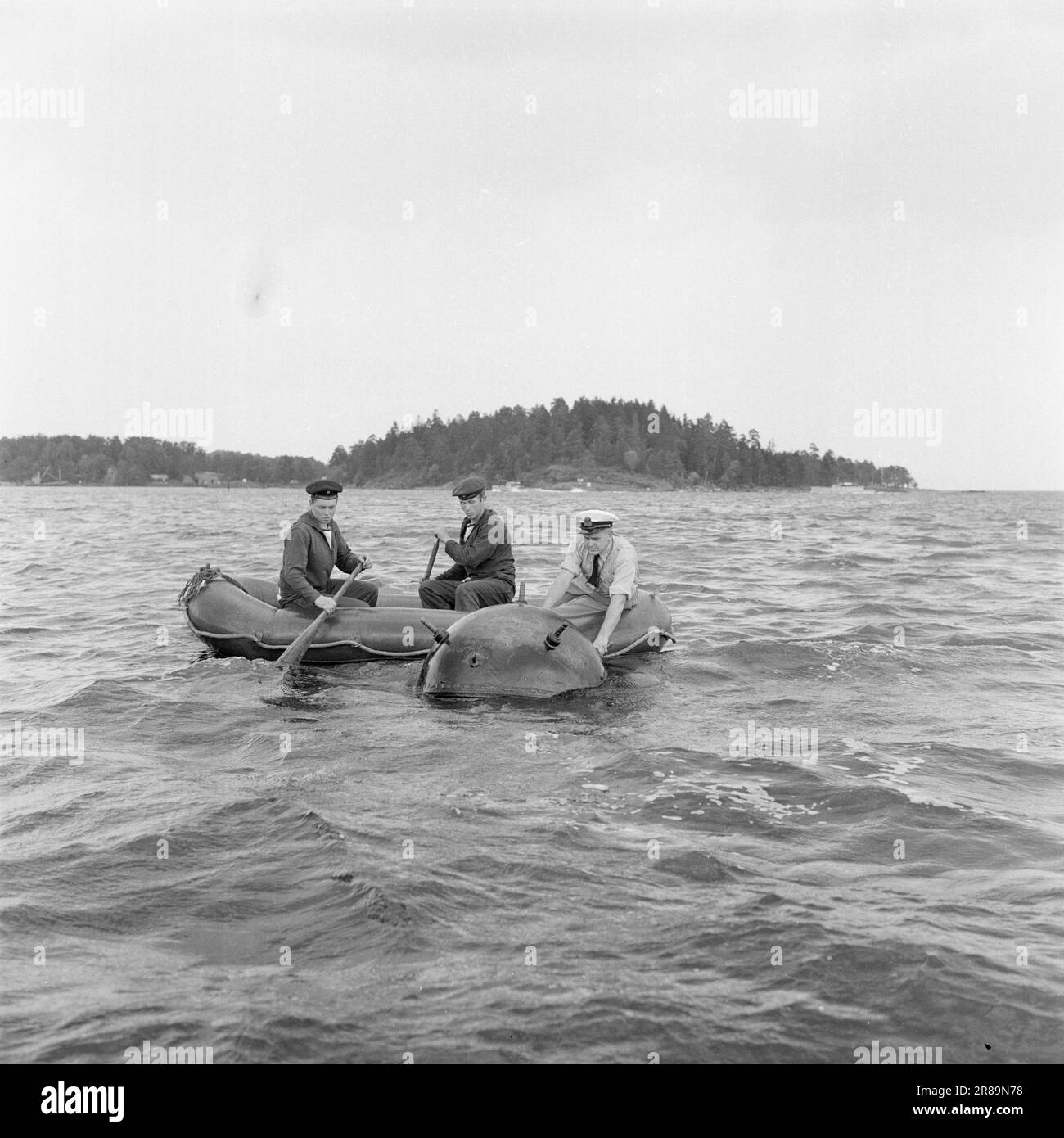 Actuel 33-4-1960: Une mine de corne est minée les mines des années de ...