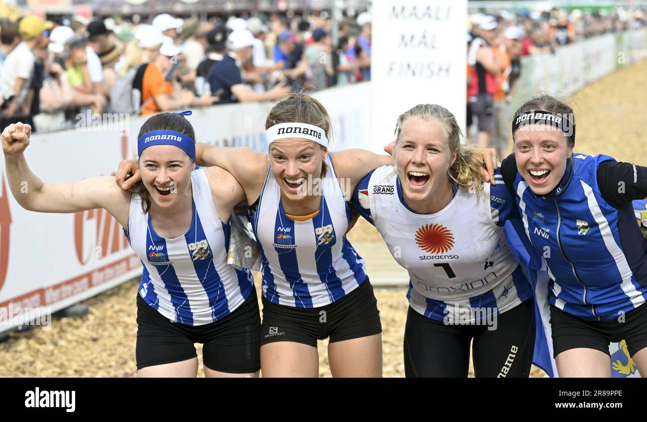 Ingrid Lundanes, Sanna Fasth, Sara Hagström et Simona Aebersold de l'IFK Göteborg, en Suède ...