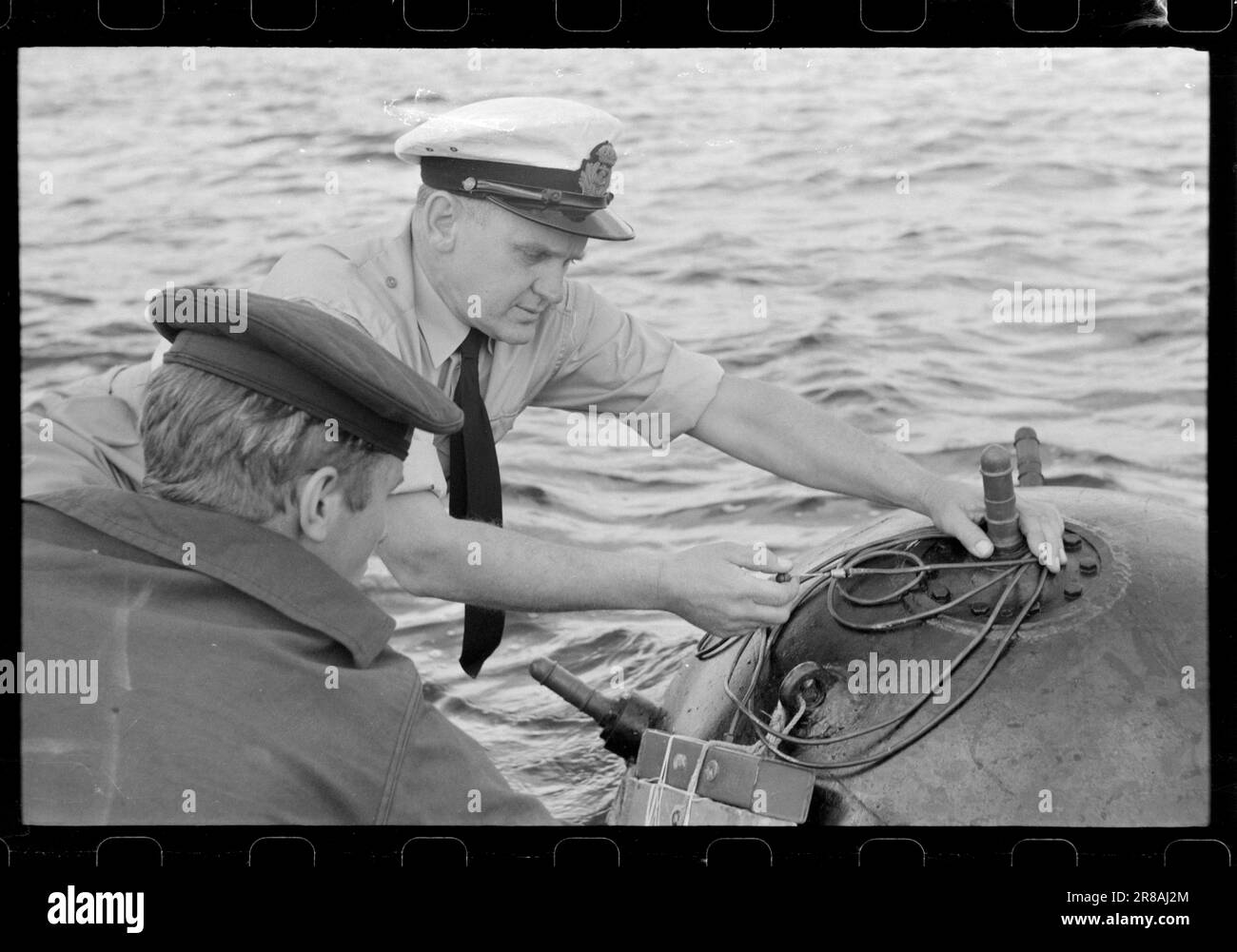 Actuel 33-4-1960: Une mine de corne est minée les mines des années de ...