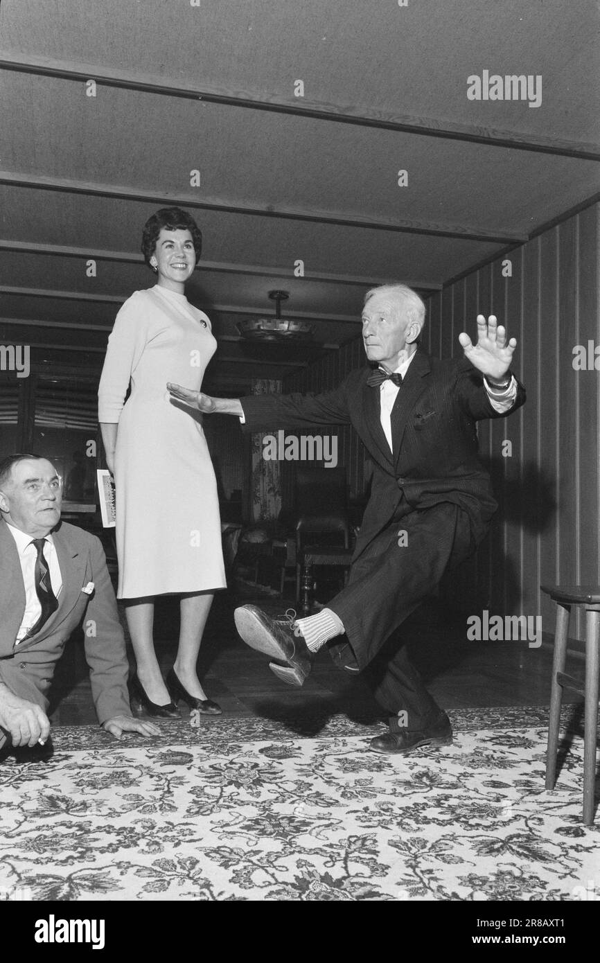 Courant 39-2-1960 : l'or ancien brille sur le petit-lait. Finn ...