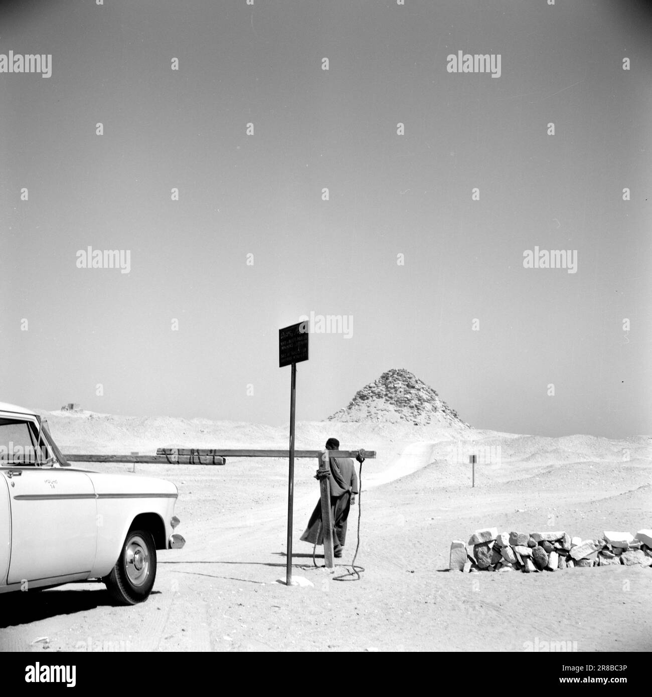 Courant 2-4-1960: Courte rencontre avec l'Égypte l'Égypte de Nasser est ...