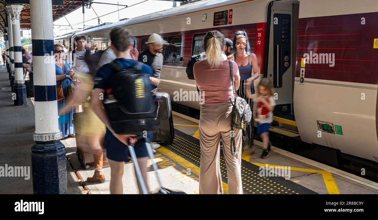 Coordination des quais de train Banque de photographies et d’images à ...