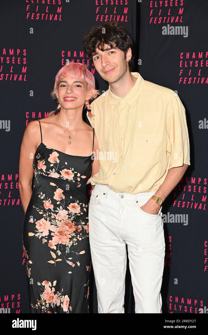 Paris, France. 20th juin 2023. La chanteuse flore Benguigui et son ...
