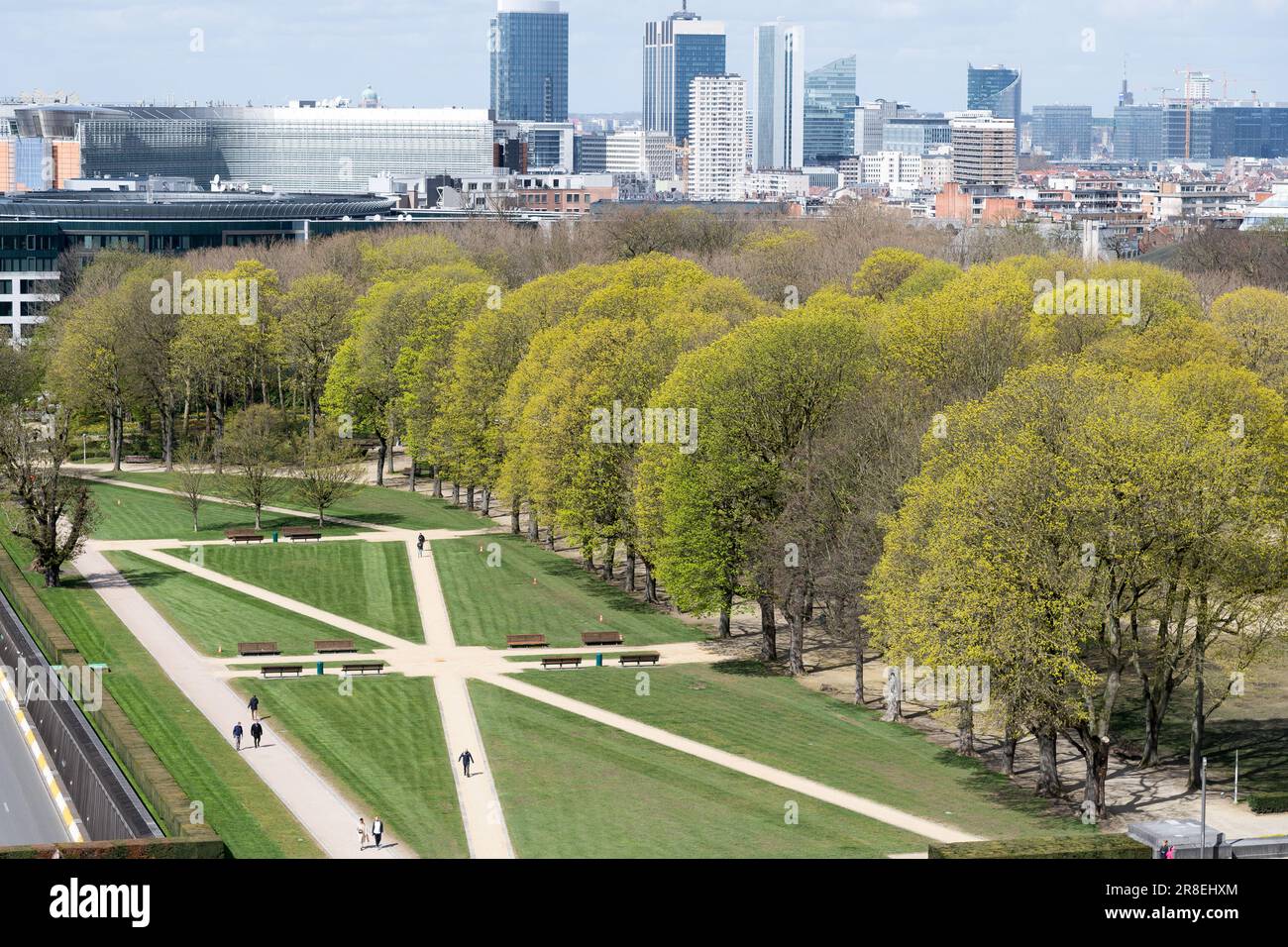 Parc du Cinquantenaire / Jubelpark et Madou Plaza Tower, Astro Tower et ...
