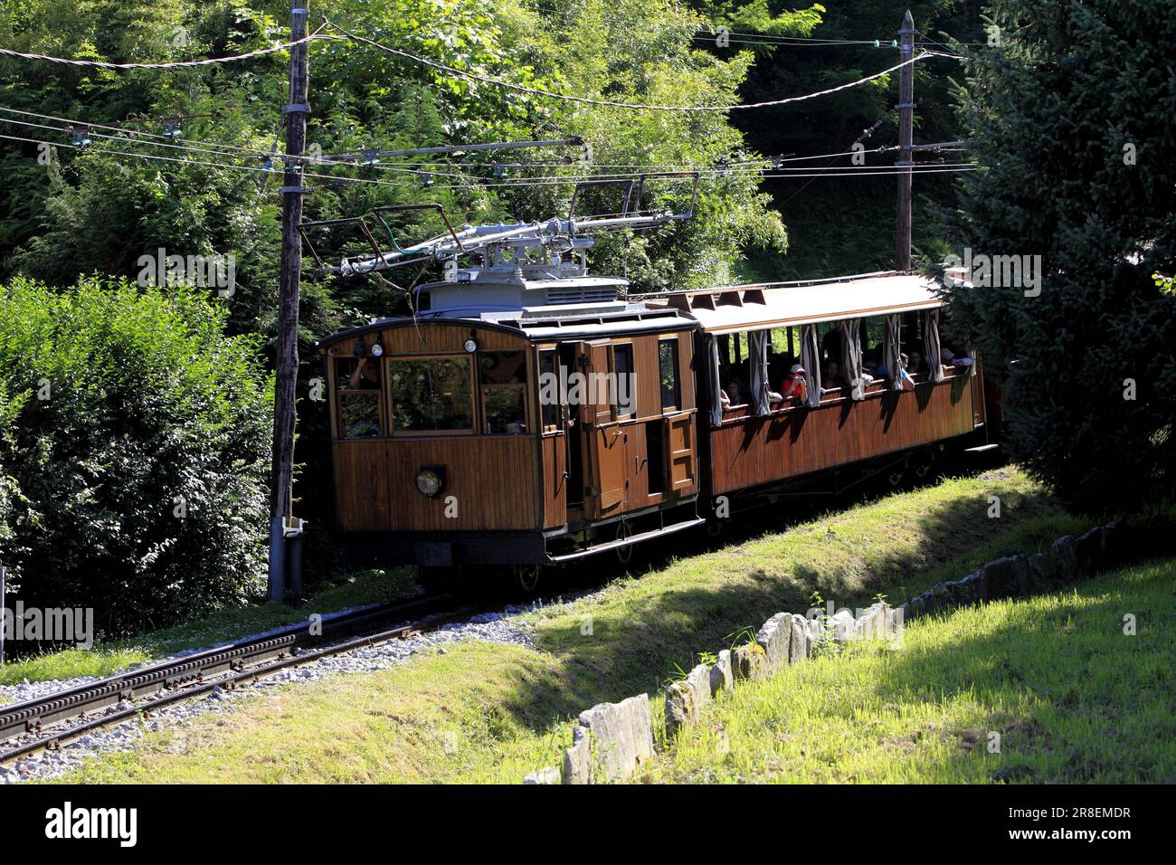 Petit train de la rhune Banque de photographies et d’images à haute ...
