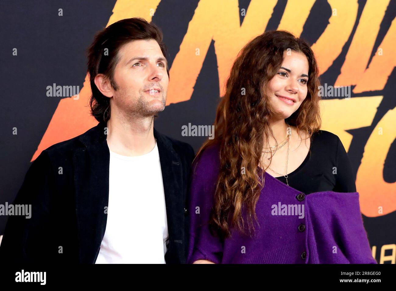 Adam Scott, Frankie Scott aux arrivées pour INDIANA JONES ET LE CADRAN ...