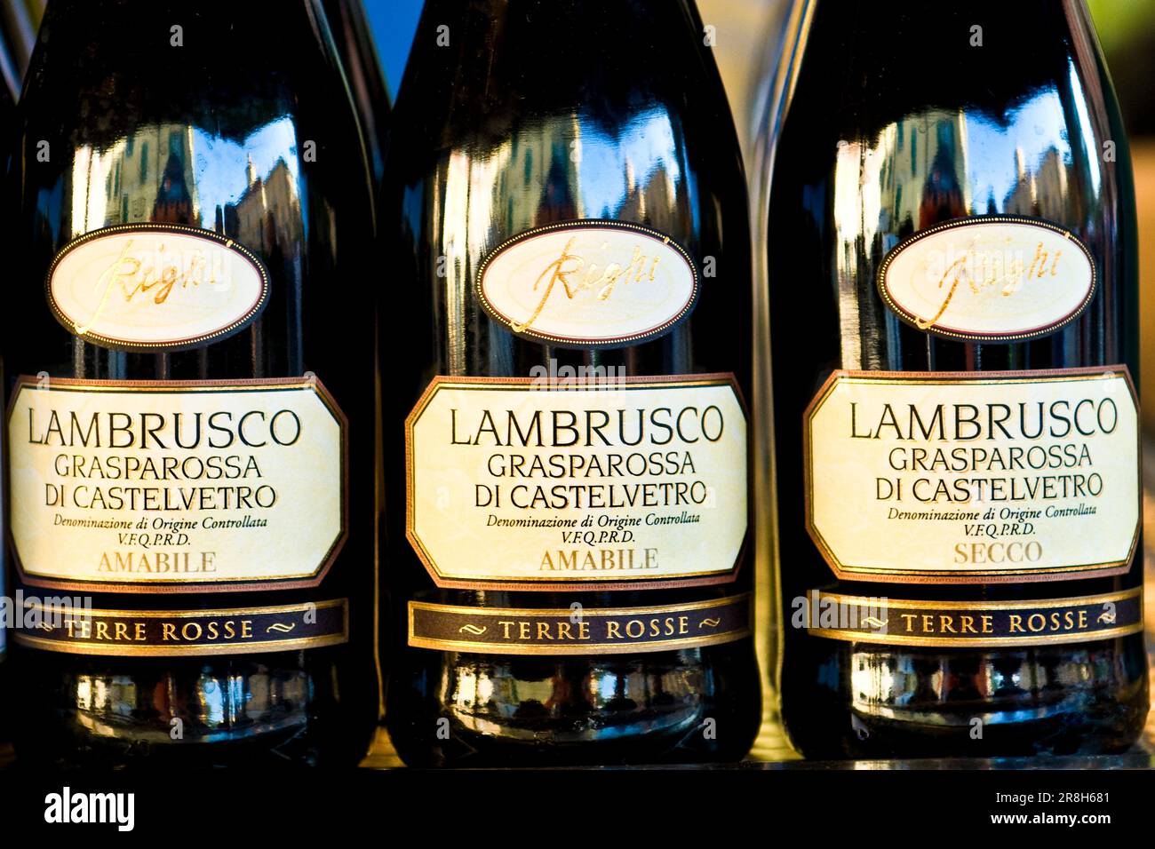 Les vins typiques romagna Banque de photographies et d’images à haute ...