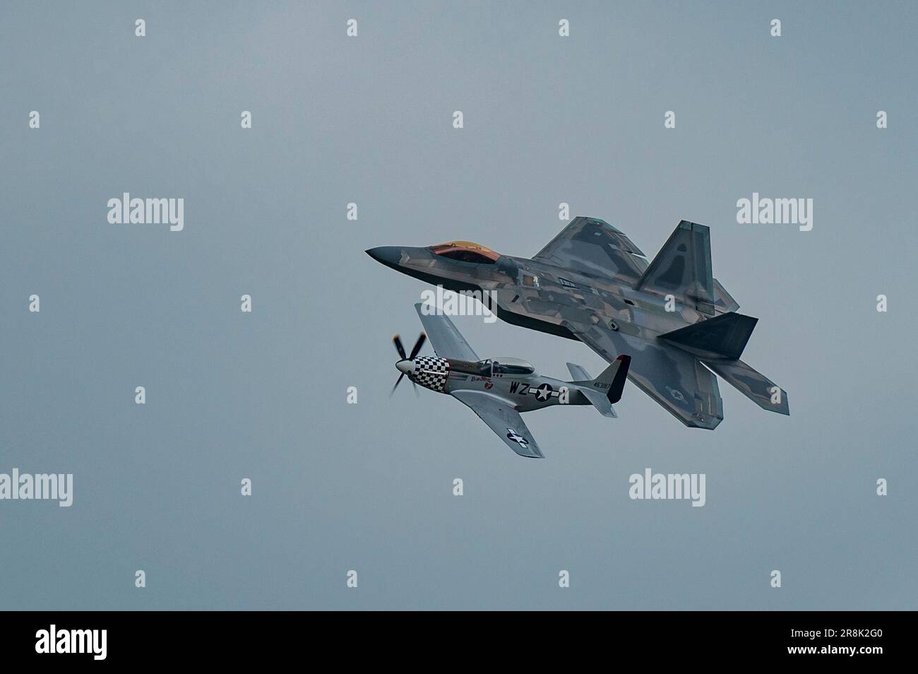 A ÉTATS-UNIS Le Raptor F-22 de la Force aérienne, piloté par le ...