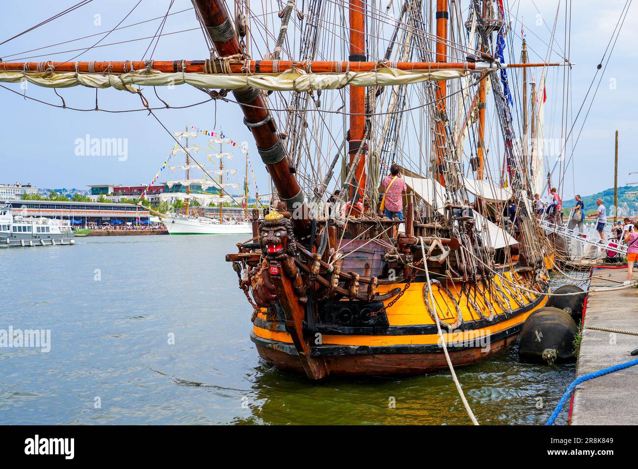 Proue bateau pirate Banque de photographies et d’images à haute ...