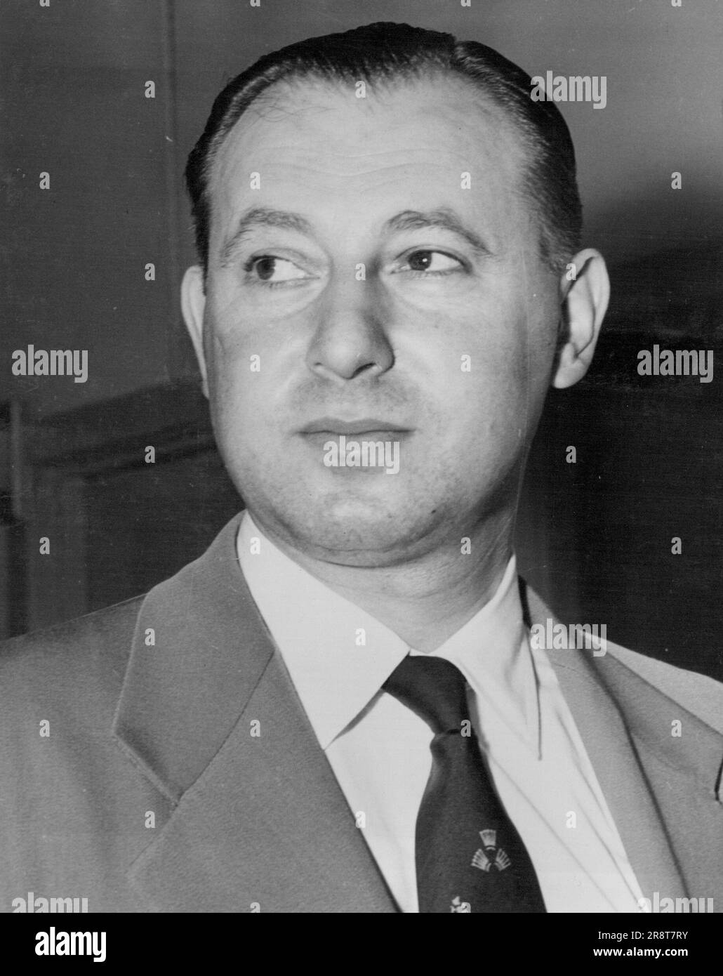 M. Roy Titus, fils aîné de la célèbre esthéticienne Helen Rubinstein ...