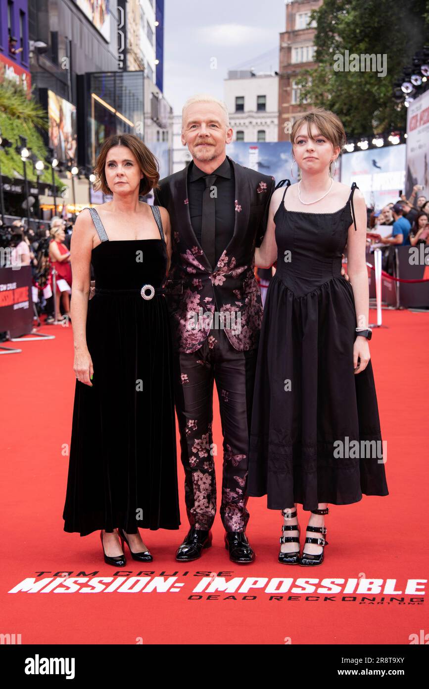 Maureen Pegg, Simon Pegg and Matilda Pegg pose for photographers upon ...