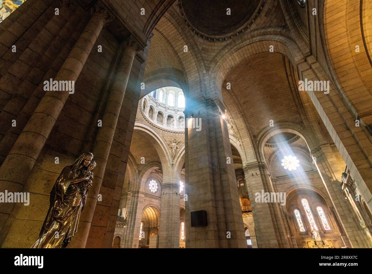 L'intérieur de la basilique du Sacré-Cœur de Montmartre, Paris, France ...