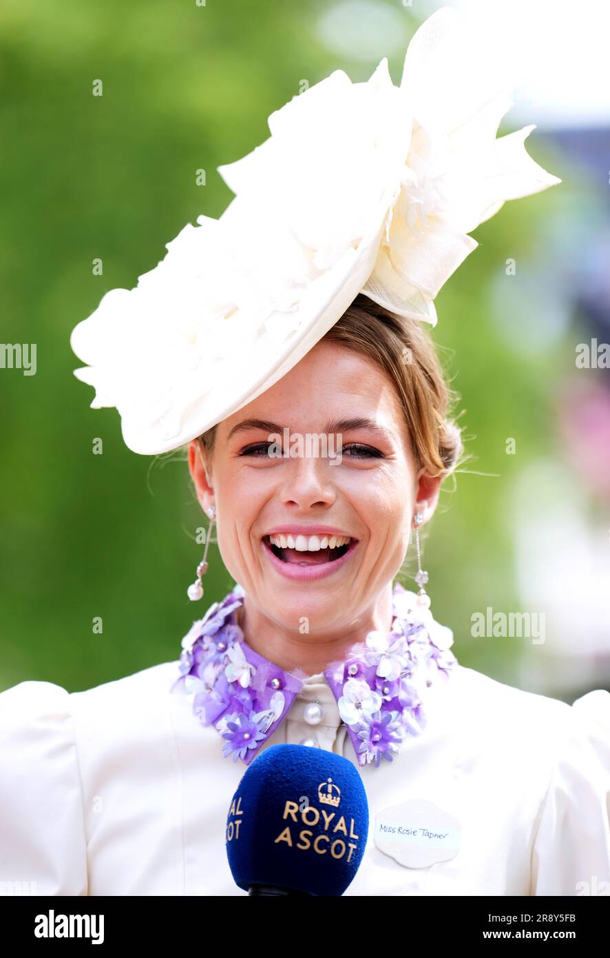 Rosie Tapner, présentatrice de télévision Ascot, pendant la quatrième ...