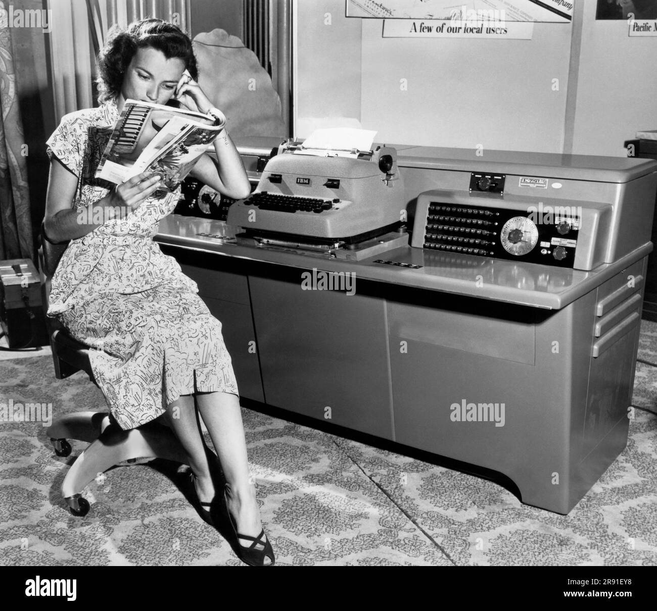 Dactylo 1950 Banque de photographies et d’images à haute résolution - Alamy