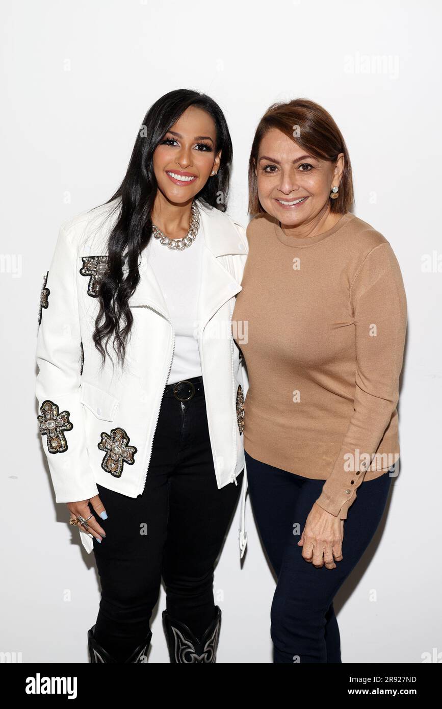 DORAL, FL-JUIN 23: Mariel Colon "la Abogada" et Maria Antonieta Collins sont vus pendant l ...