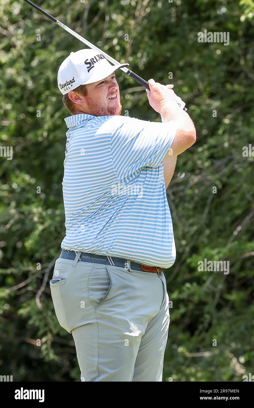 24 juin 2023: Patrick Newcomb frappe son tee shot sur le 5th trous lors ...