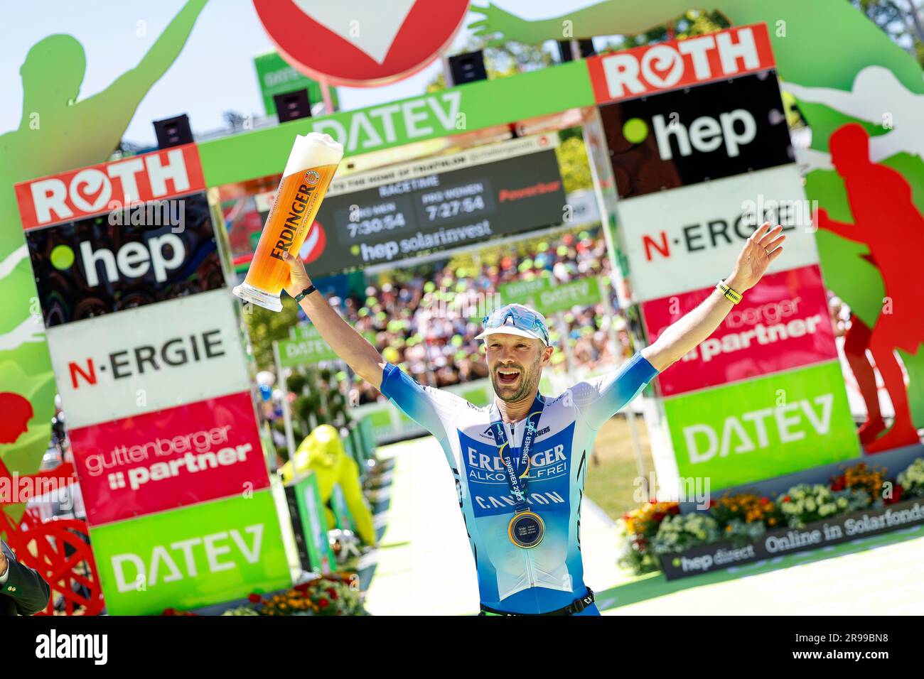 Roth, Allemagne. 25th juin 2023. Triathlon : défi Roth, 3,86 km de ...