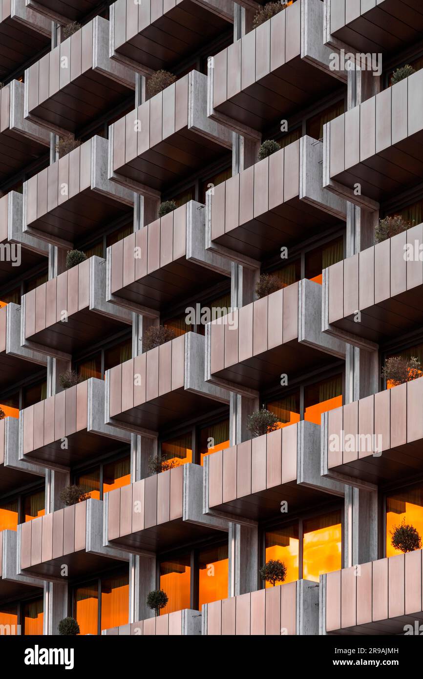 Détails architecturaux, motif moderne de façade forment les bâtiments d ...