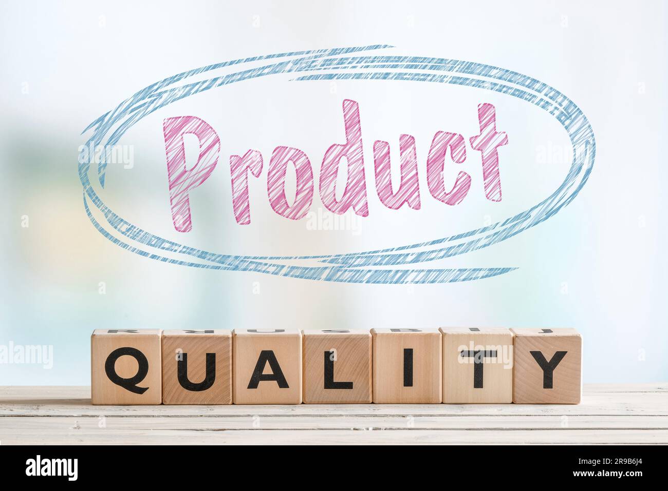 La qualité des produits d'un insigne sur une table en bois en ...