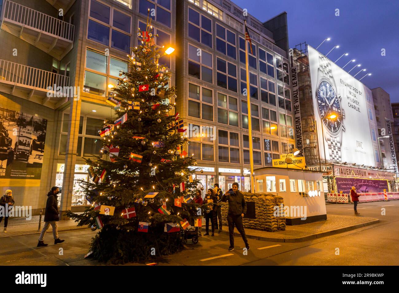 Point de séparation de berlin est et ouest Banque de photographies et d ...