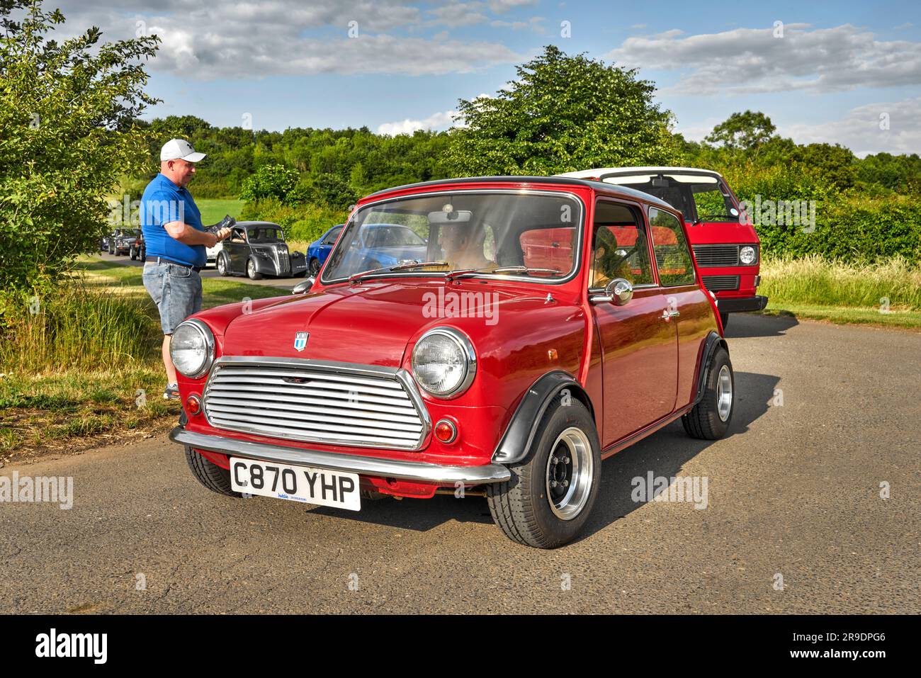 Austin mini rouge Banque de photographies et d’images à haute ...