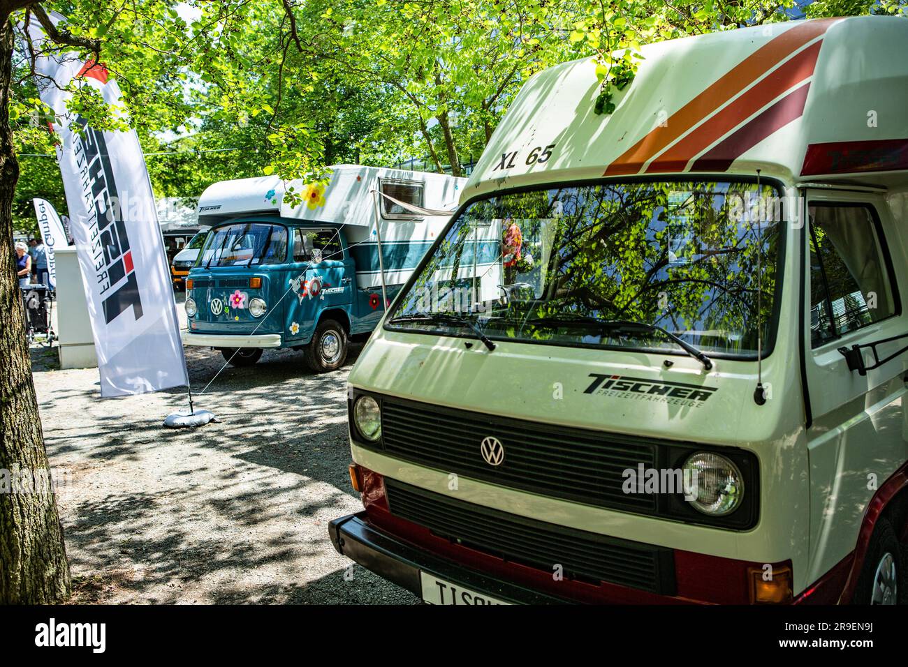 Vw bus festival 2023 Banque de photographies et d’images à haute ...