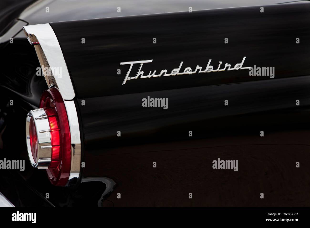 Ford thunderbird car Banque de photographies et d’images à haute ...