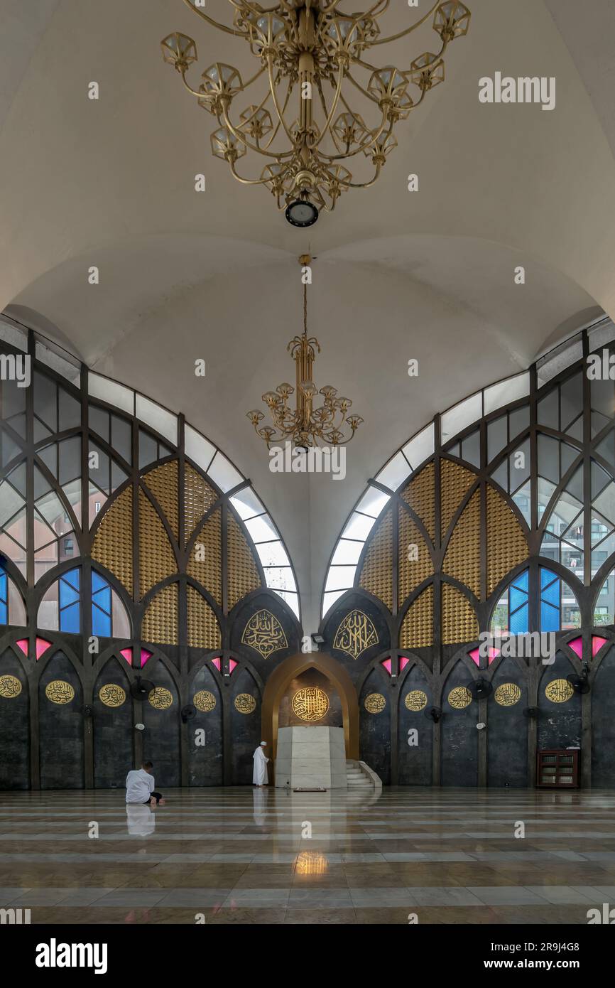 Bangkok, Thaïlande - 28 mai 2023 - l'Imam est le chef de la prière, religieux musulman homme ...