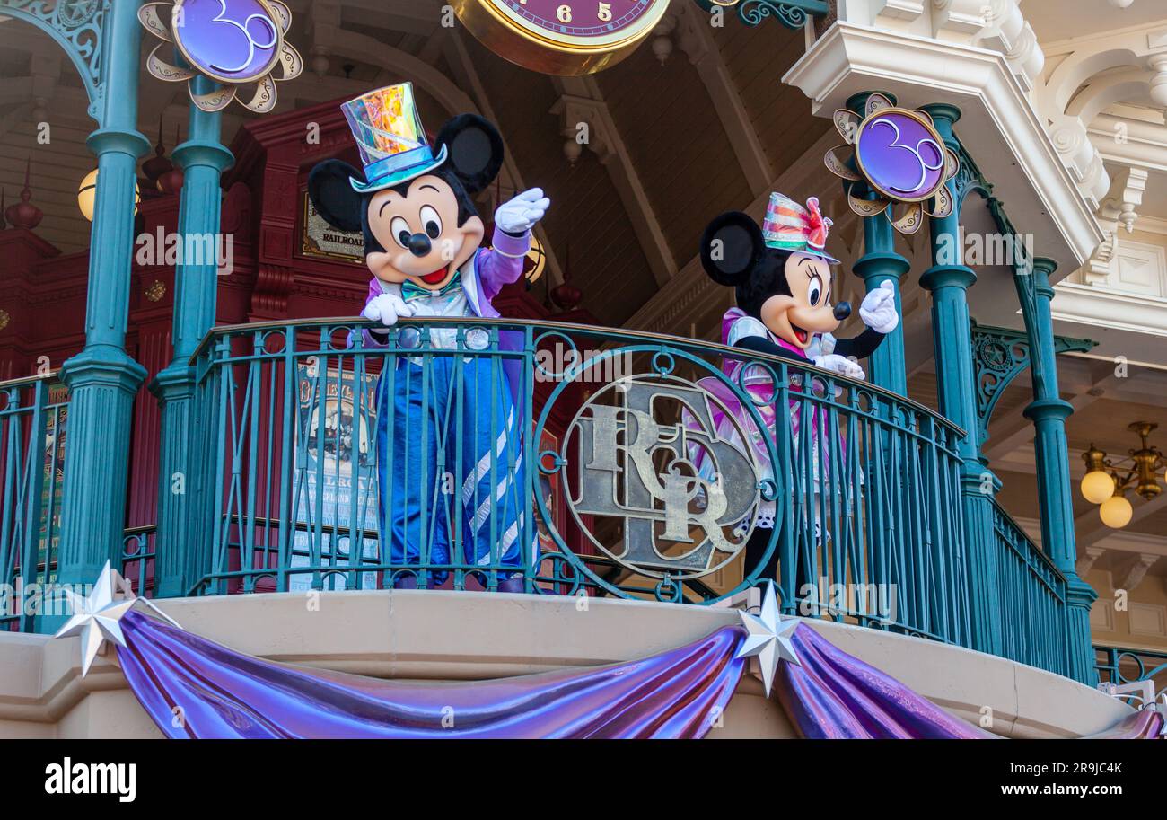 Paris, France - 02 juin 2023 : à l'occasion de l'anniversaire de 30th ...