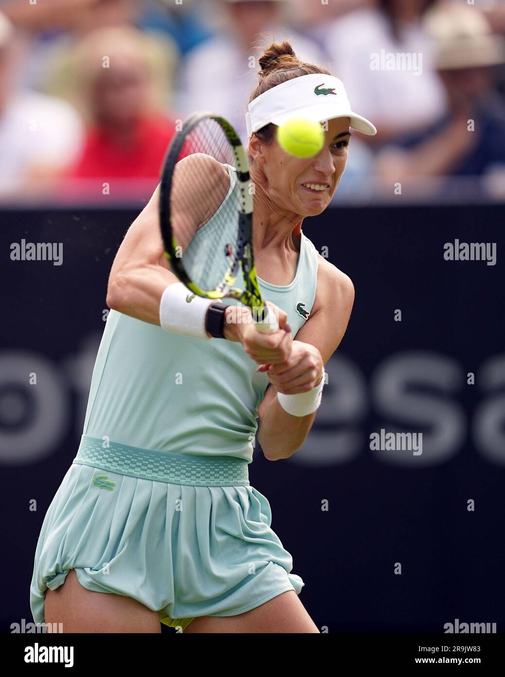 Bernarda Pera en action lors de leur match féminin de 32 contre Coco ...