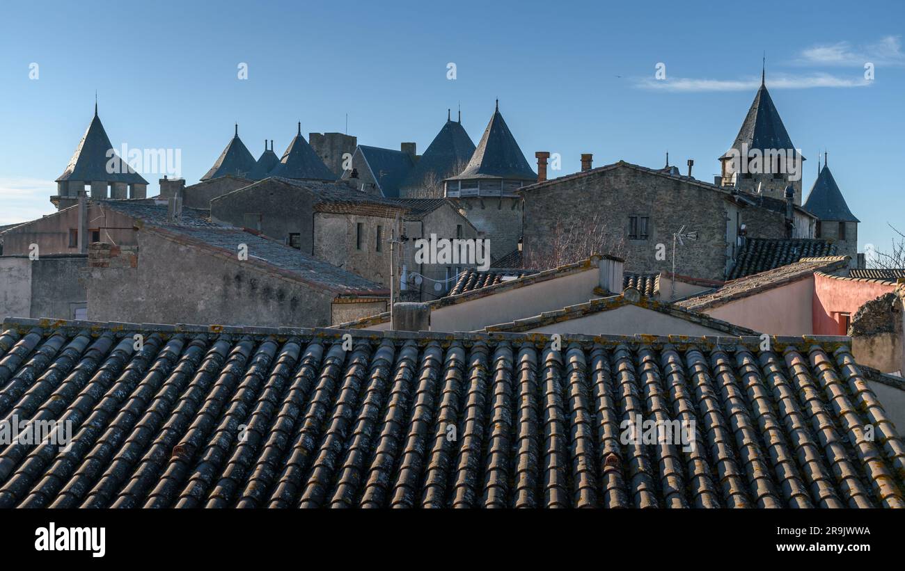 Toits pointus Banque de photographies et d’images à haute résolution ...