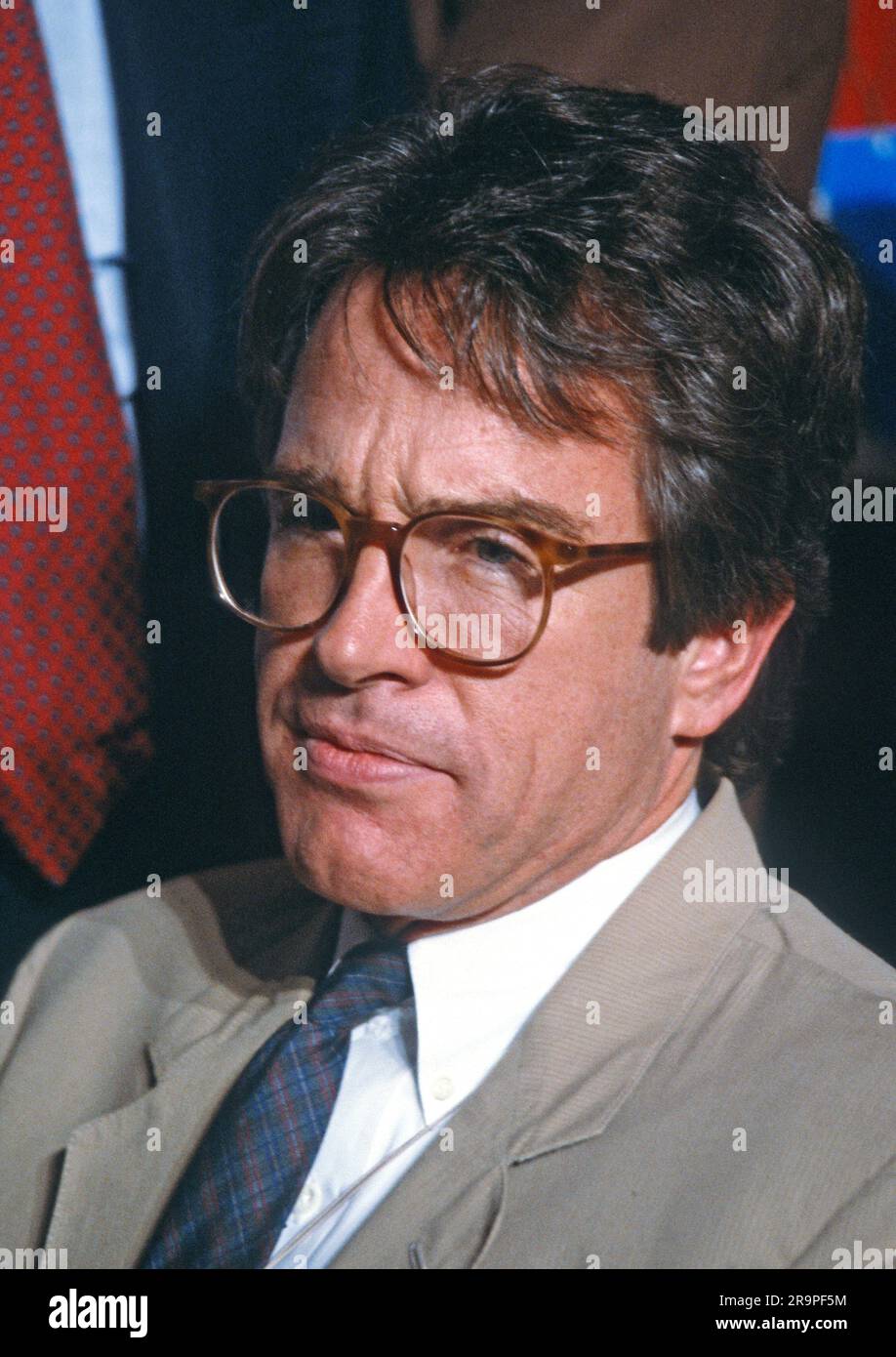 L'acteur et activiste Warren Beatty regarde les actes de la Convention ...