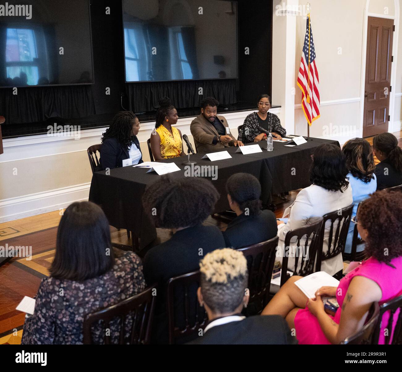 Zephanii eisenstat Banque de photographies et d’images à haute ...