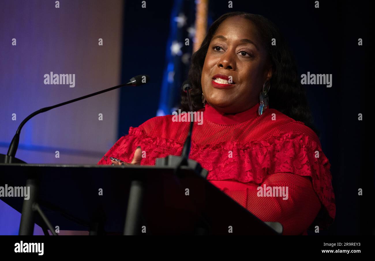 2022 Agence toutes les mains en fin d'année. Michelle Jones, de la NASA ...