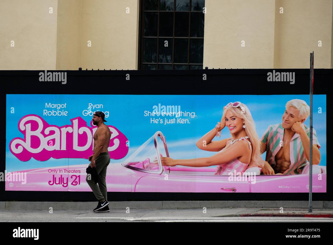 Campagne publicitaire faisant la promotion du film barbie Banque de ...