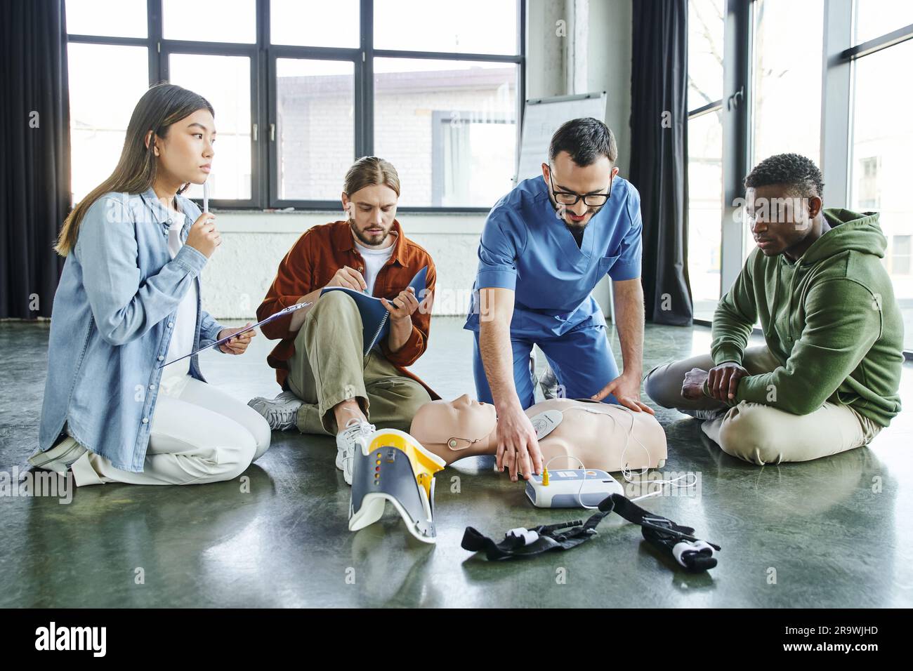 Cpr manikin Banque de photographies et d’images à haute résolution - Alamy
