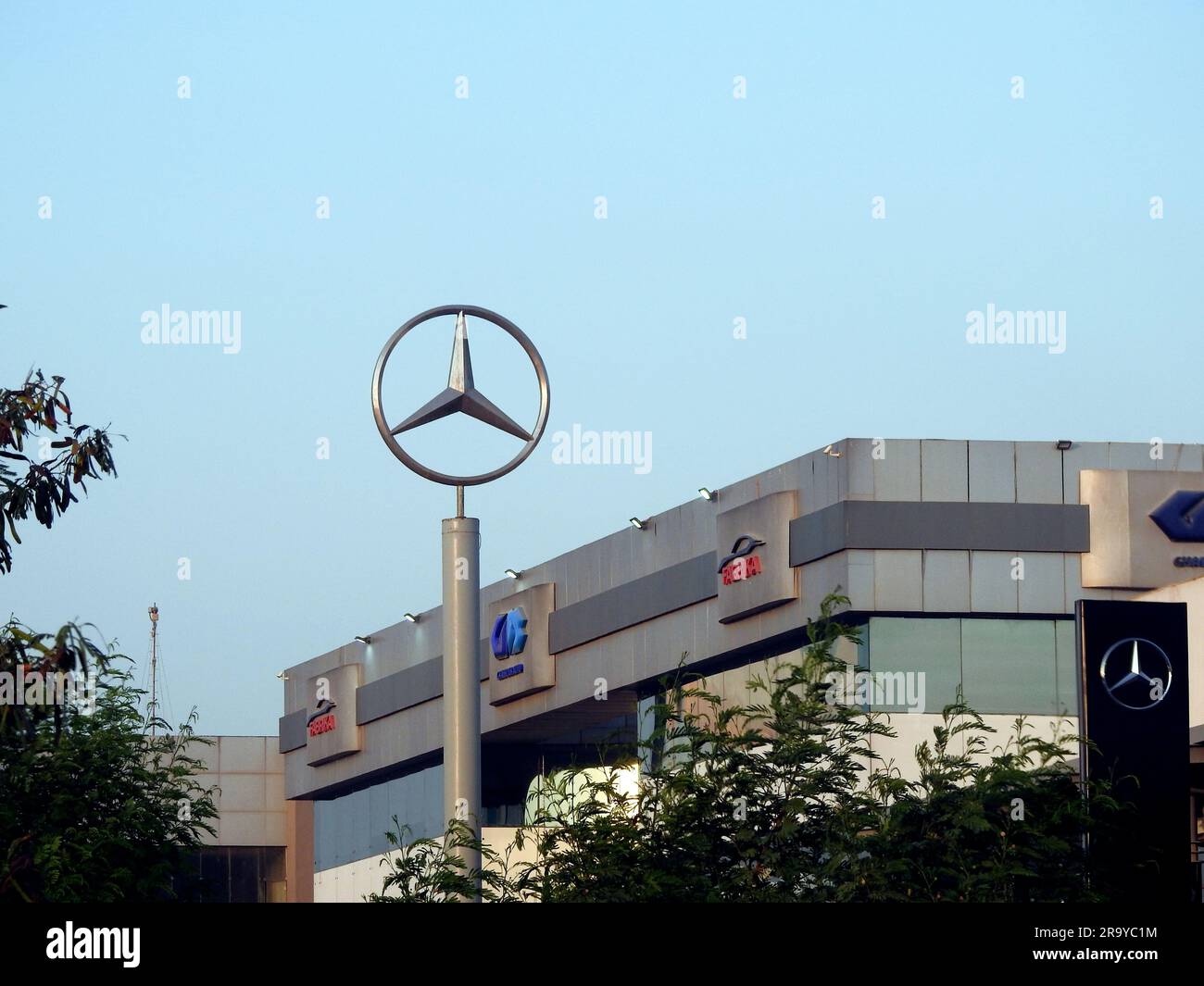 Le Caire, Egypte, 26 juin 2023: Mercedes-Benz Egypte, une marque ...