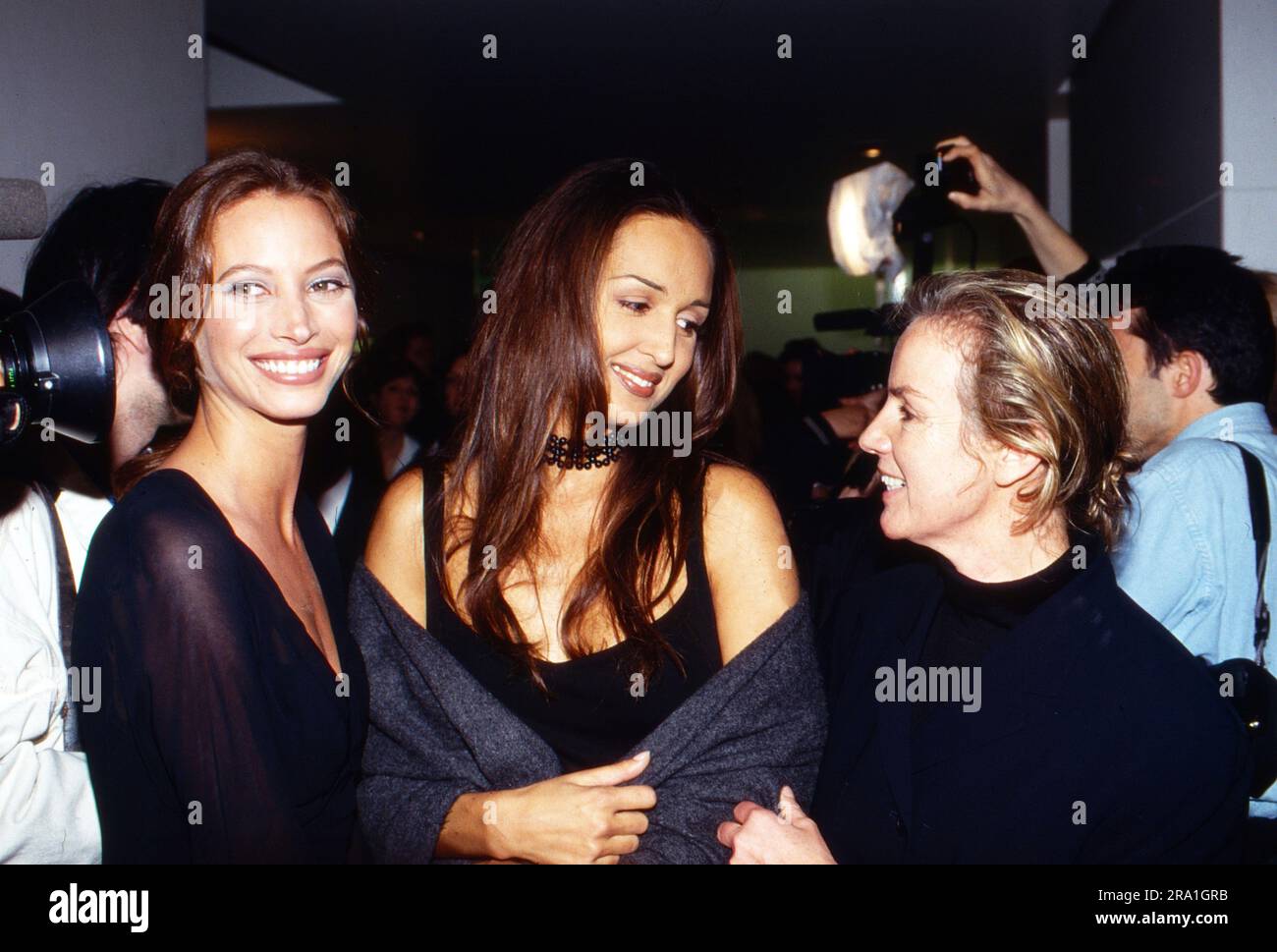 Christy turlington 1990's Banque de photographies et d’images à haute résolution - Alamy