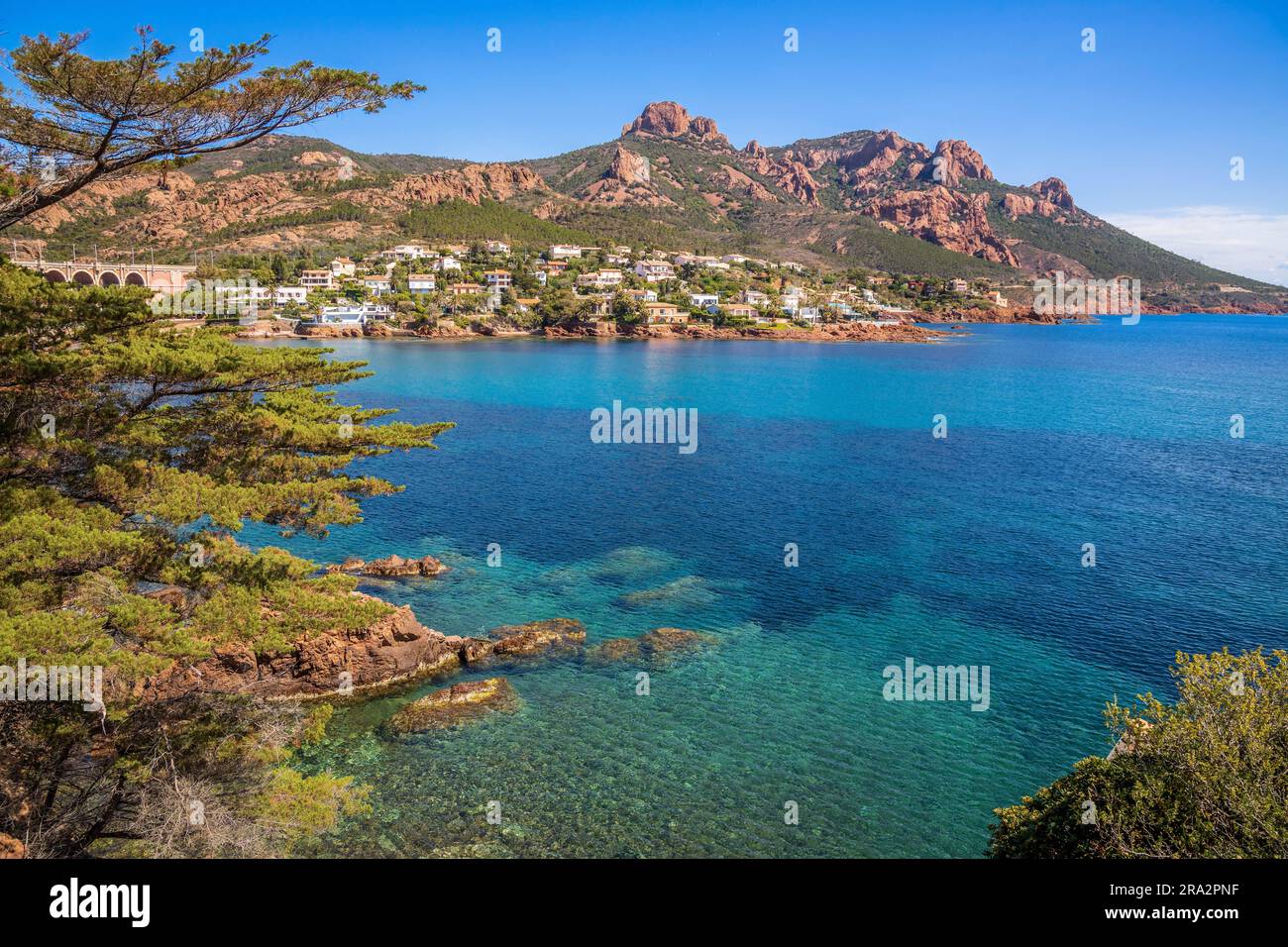 France, Var, Saint-Raphaël, calanque d'Anthéor, Saint Pilon et Cap Roux ...