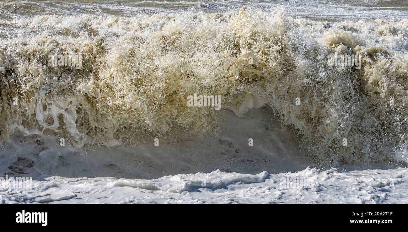France, somme, Baie de somme, Ault, Storm Noa à Ault, vents à 120 km/h ...