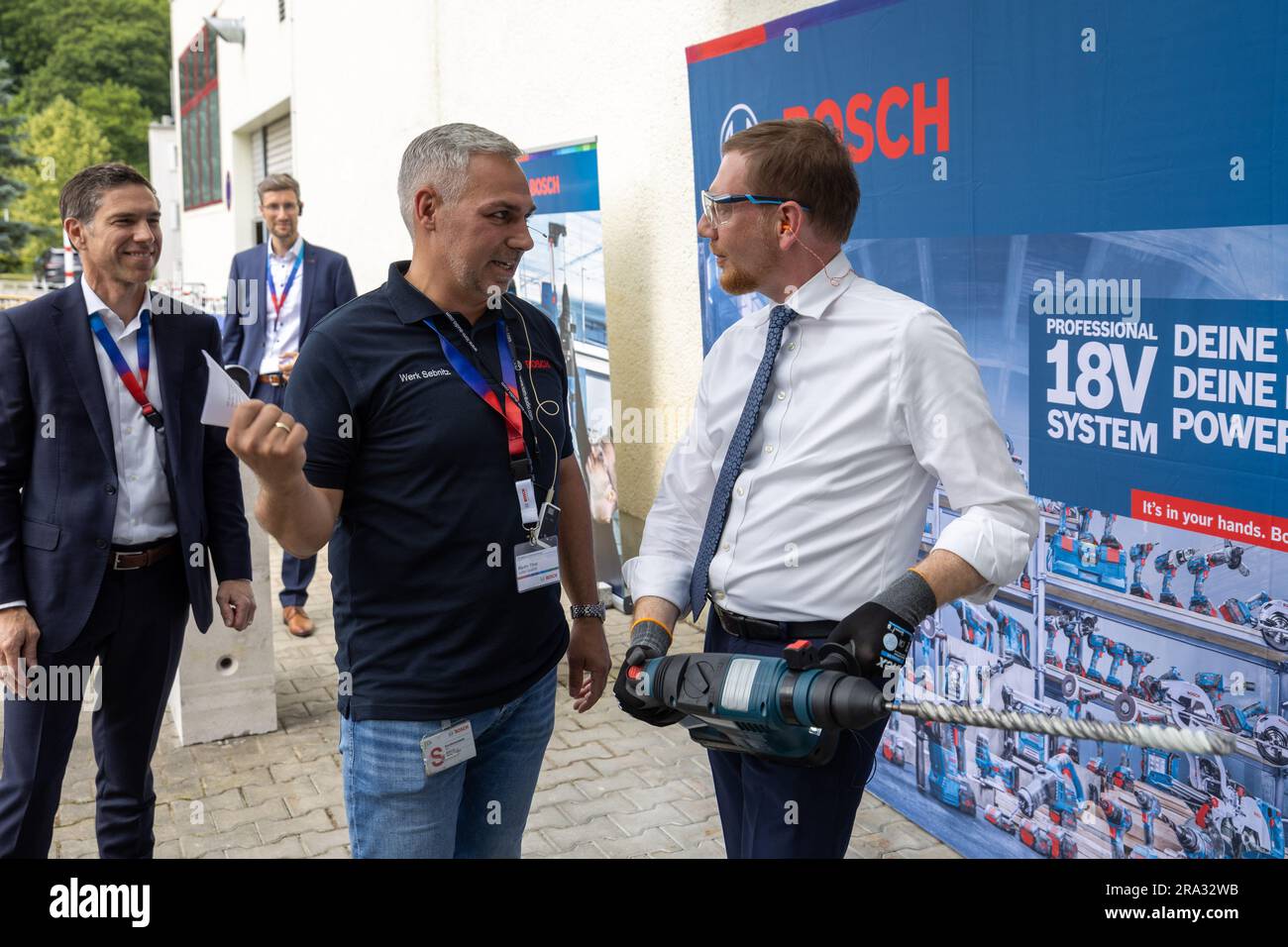 Sebnitz, Allemagne. 30th juin 2023. Martin Thiel (M), responsable ...