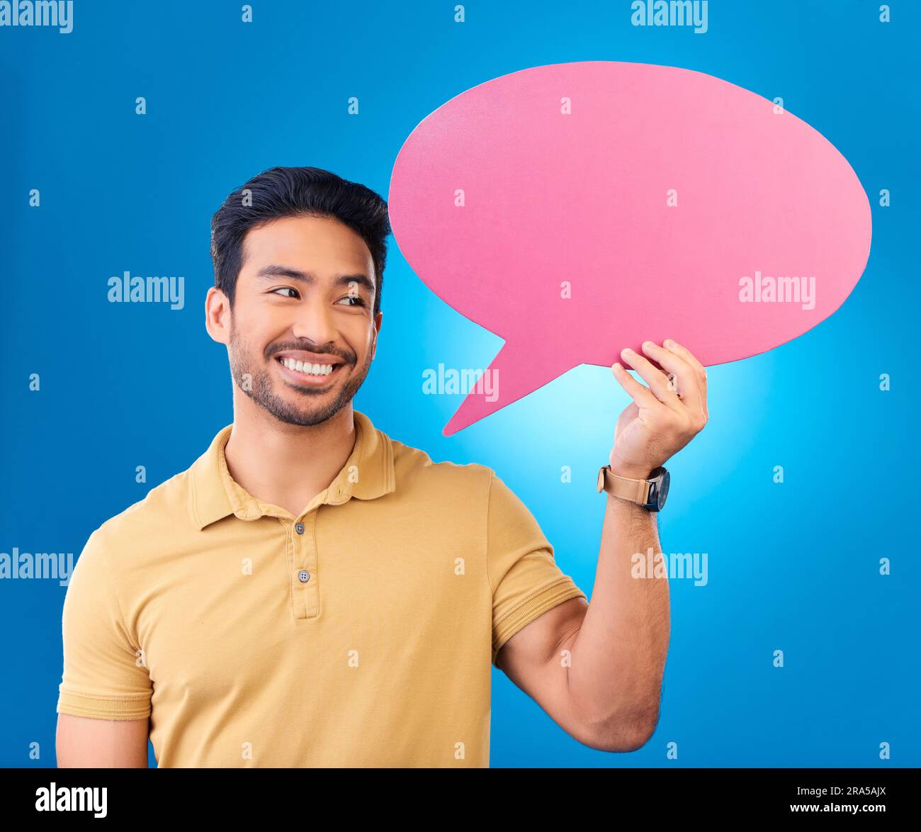 Heureux, bulle de discours et de penser homme asiatique pour la ...