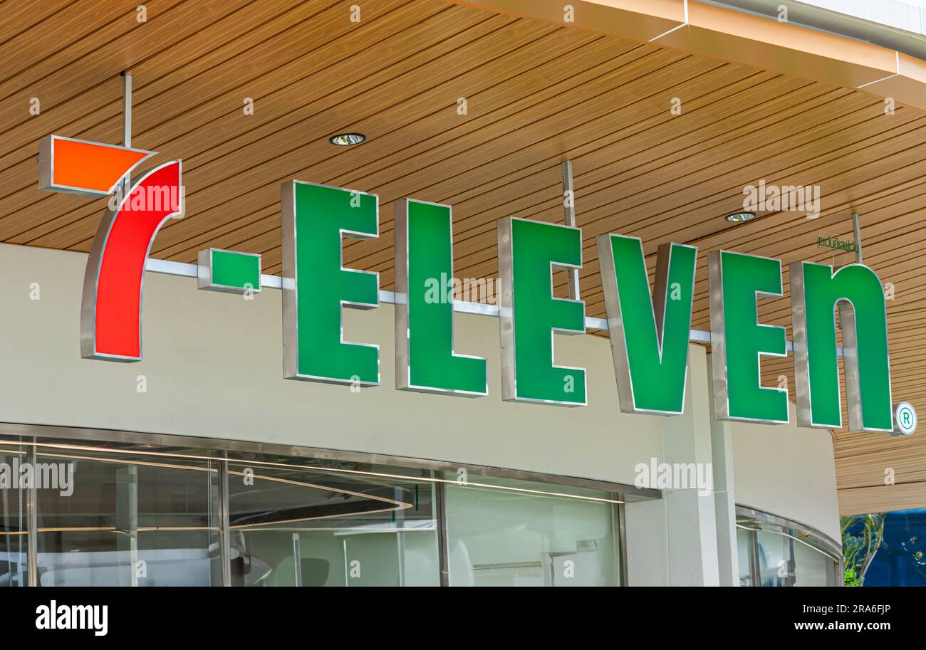 7eleven store in thailand Banque de photographies et d’images à haute résolution - Alamy
