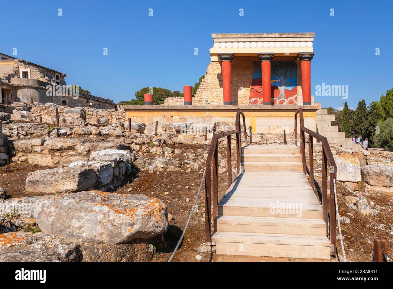 Palais de Minos, entrée nord restaurée, ancienne ville de Knossos ...