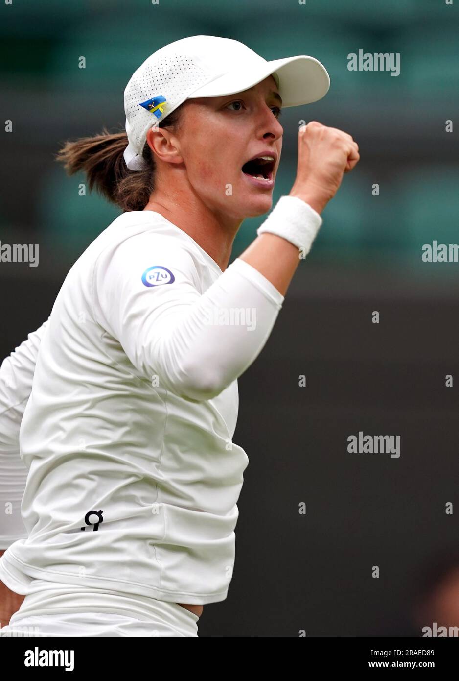 IGA Swiatek célèbre après sa victoire sur Lin Zhu lors du premier jour des championnats de ...