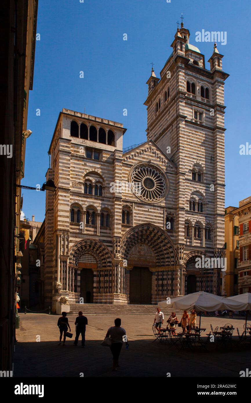 Cattedrale di san lorenzo a genova Banque de photographies et d’images ...