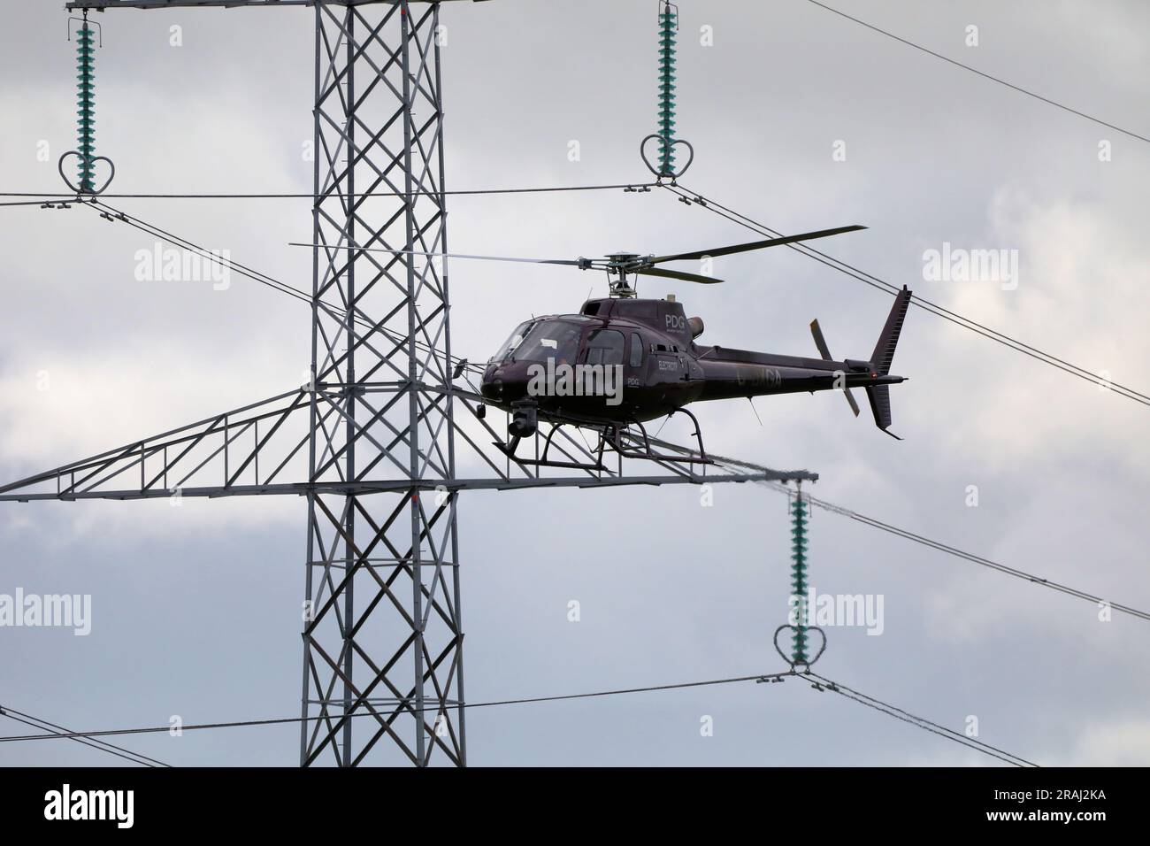 Hélicoptères pdg Banque de photographies et d’images à haute résolution ...